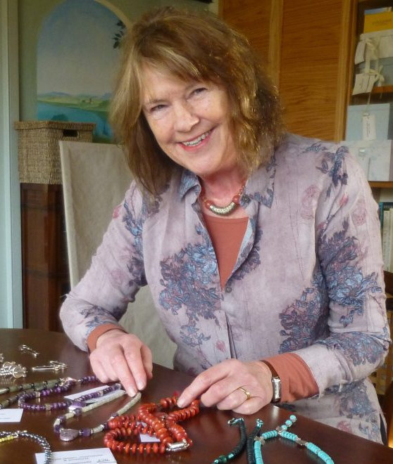 About Elizabeth Sadler – Elizabeth Sadler Jewellery